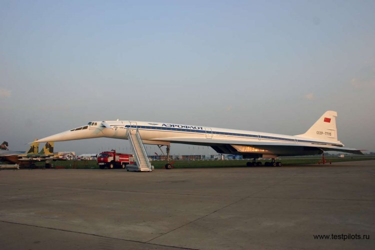 Tu-144D Soviet-77115 - Visual Aids - Avsim.su