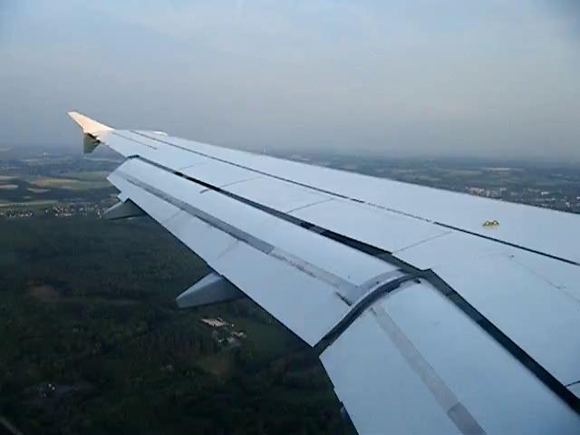 Landing A320-200 in UDDL left wing view - Passenger Seat Video - Avsim.su